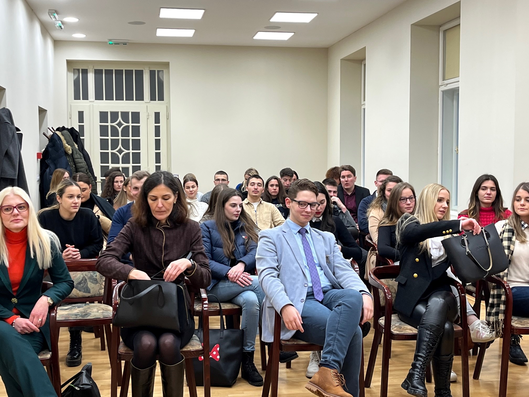 Terenska nastava riječkih studenata u Vrhovnom sudu Republike Hrvatske Vrhovni sud Republike ...